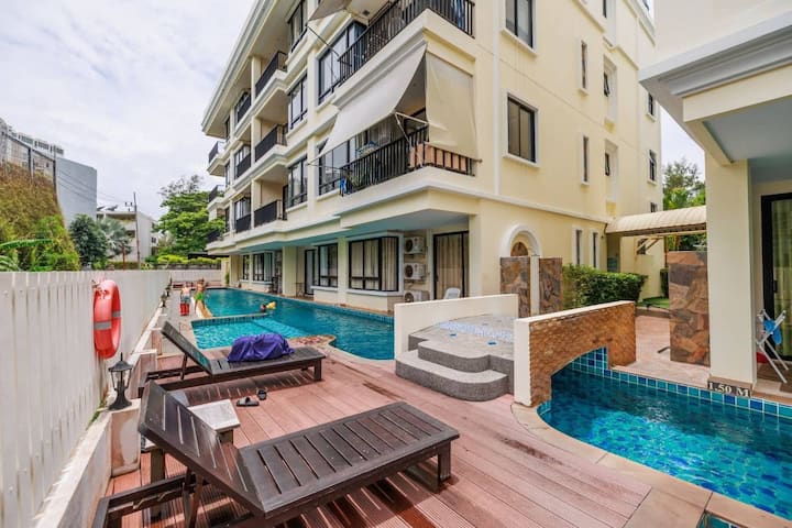 2br Pool Access Condo In Naiharn - Phuket