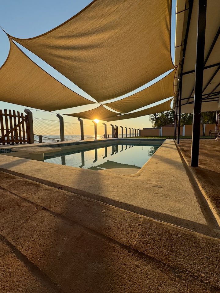 Beachfront Home Away From Home Las Flores - El Salvador