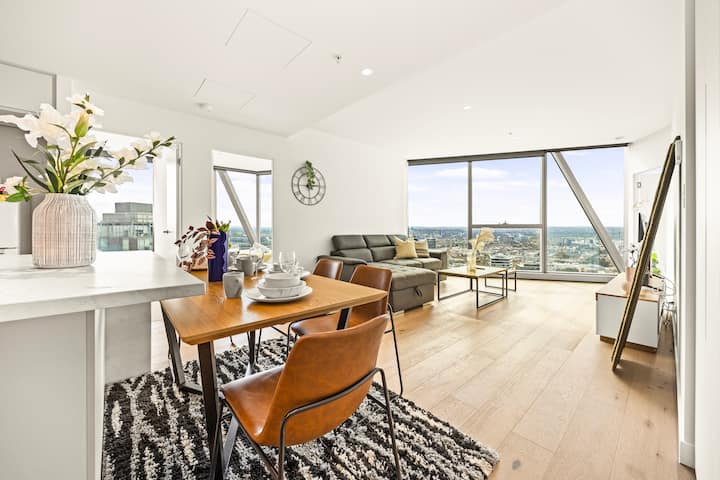 Amazing Stylish Entire 3b2b Apa At Melbourne Cbd - Victoria