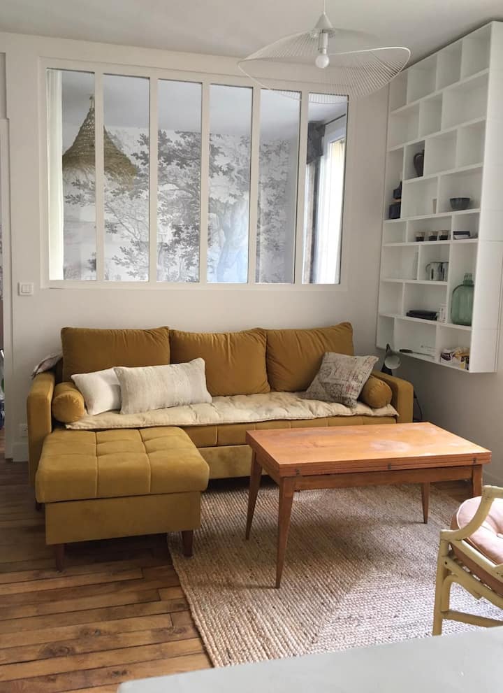 Charming Parisian Square One Bed Flat By Parc - Paris 18e Arrondissement