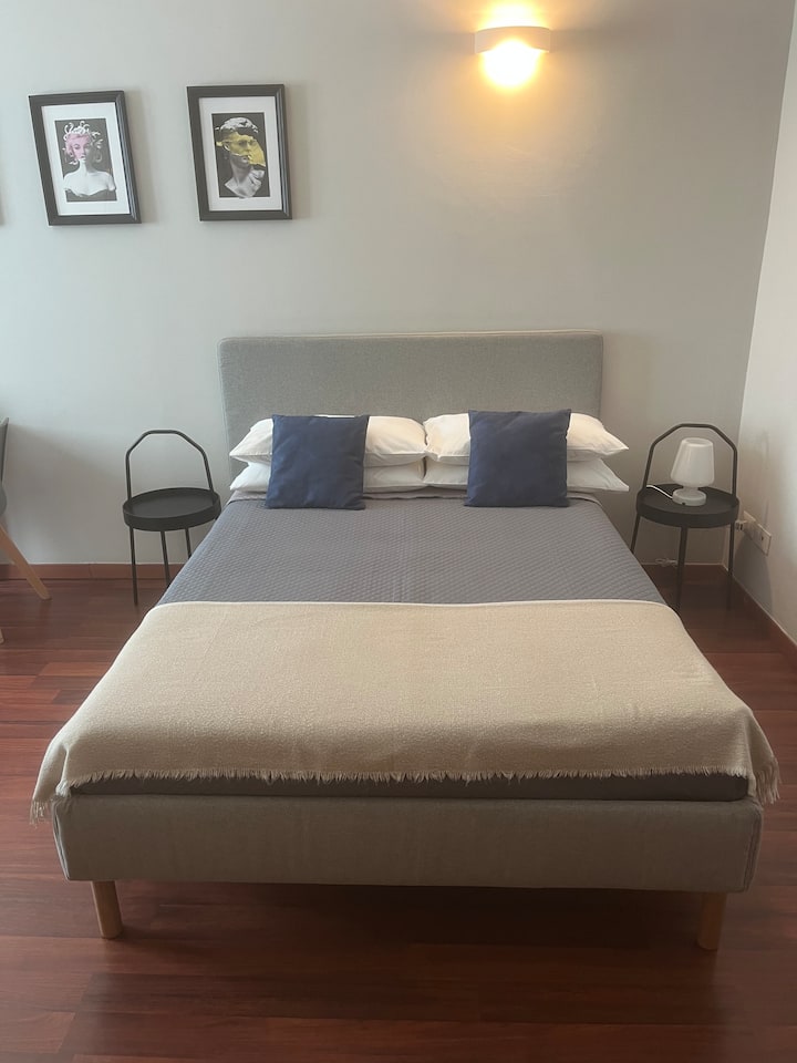 Chic Apartment Milan City Center - Milão