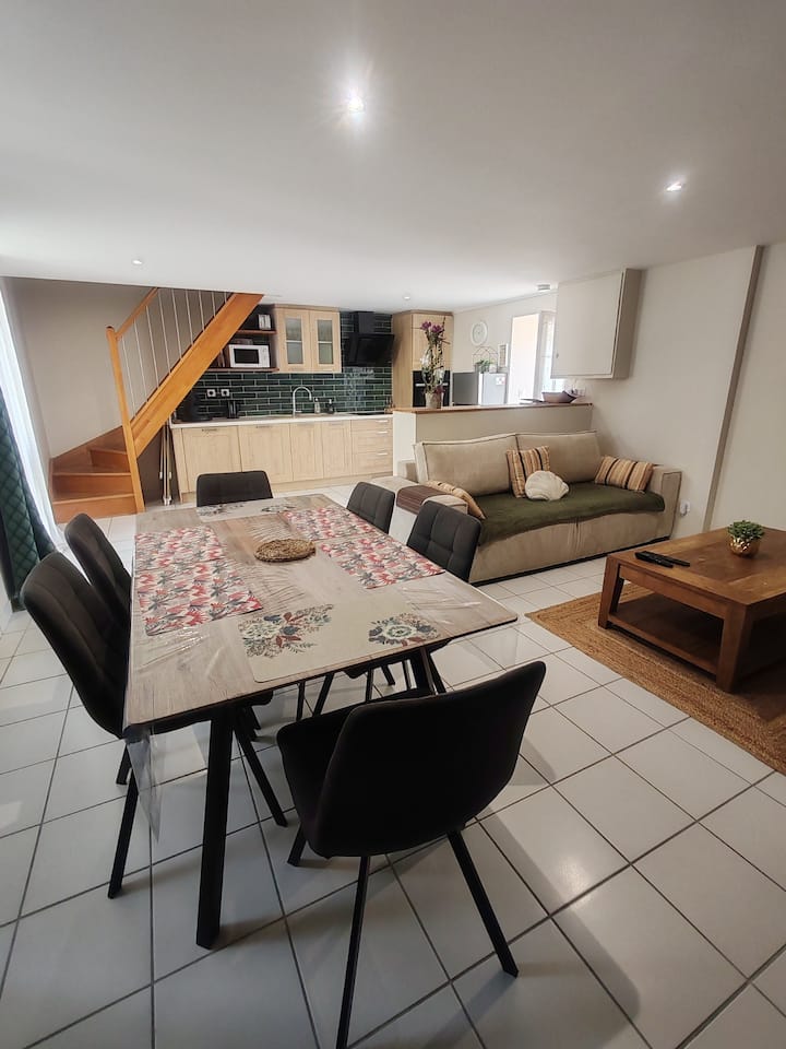 Joliemaisonau34,parking Privé, Centre-ville, Wifi - Angoulême
