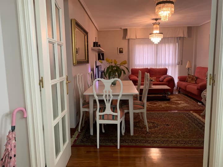 Geno´s Home. Con Piscina Y A 1’  De Playa - Castro-Urdiales