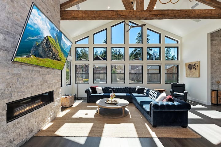 Luxury Estate At Bear Mountain! Walk To Slopes! - Big Bear Lake, CA