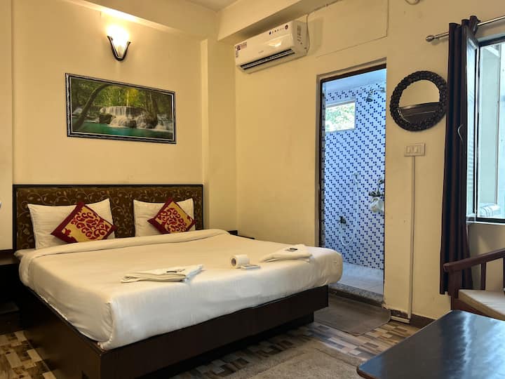 Private Ac Room 1.5 Km Tajmahal - Agra