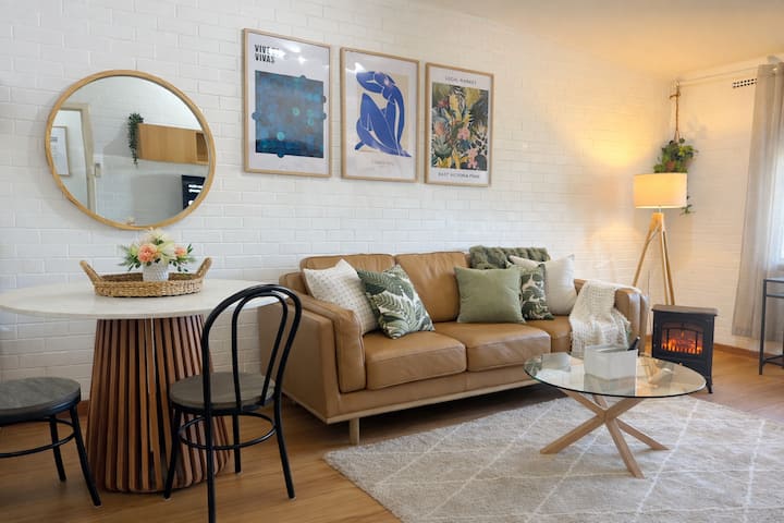 Humble & Cosy, In The Heart Of East Vic Park - Victoria Park