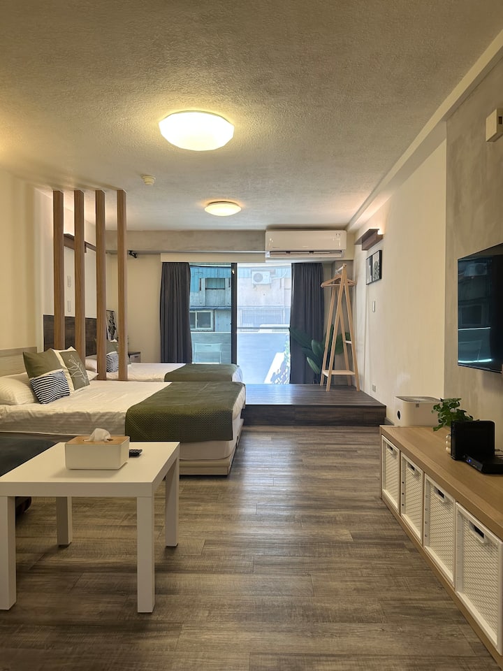 Smile Family @西門捷運商圈Ximen-taipei (4-6人) - Taipei