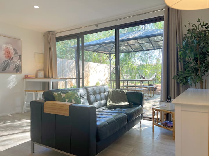 Humble & Cosy, Rustic Guesthouse - Rockingham