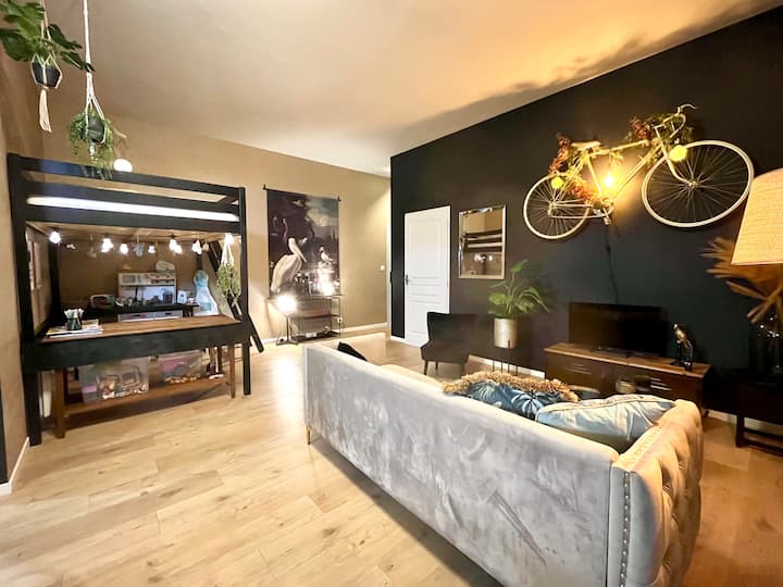 Beau Gîte Climatisé "Gîte Le Loft" - Allier