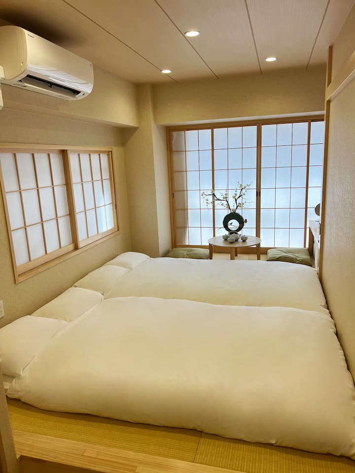 東京楽遊秋葉原民宿/秋叶原站徒步圈/榻榻米房/上野浅草银座东京站新宿涩谷电车直达/ - 上野