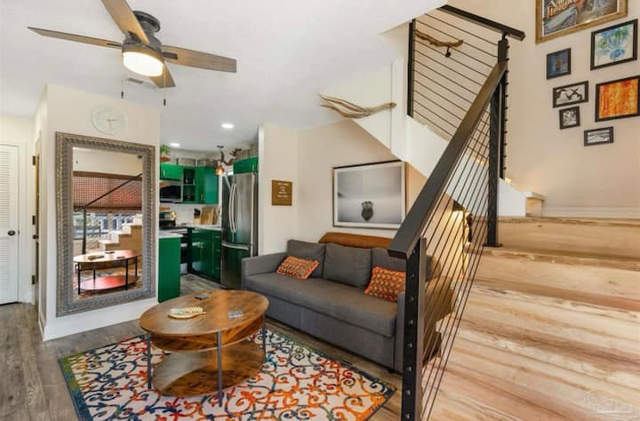 Cozy Navarre Beach Townhouse - ナバー・ビーチ, FL