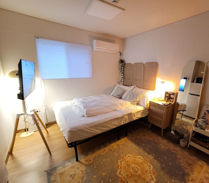 서울역도보15분/남산아래 작은집1f/구도심/명동/국립중앙박물관/남대문시장/이태원/남산타워 - Seoul