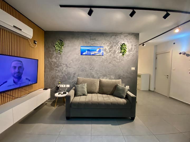 Appartment In Villa With Mamad, Separated Entrance - Tel Aviv Ben Gurion Airport (TLV)