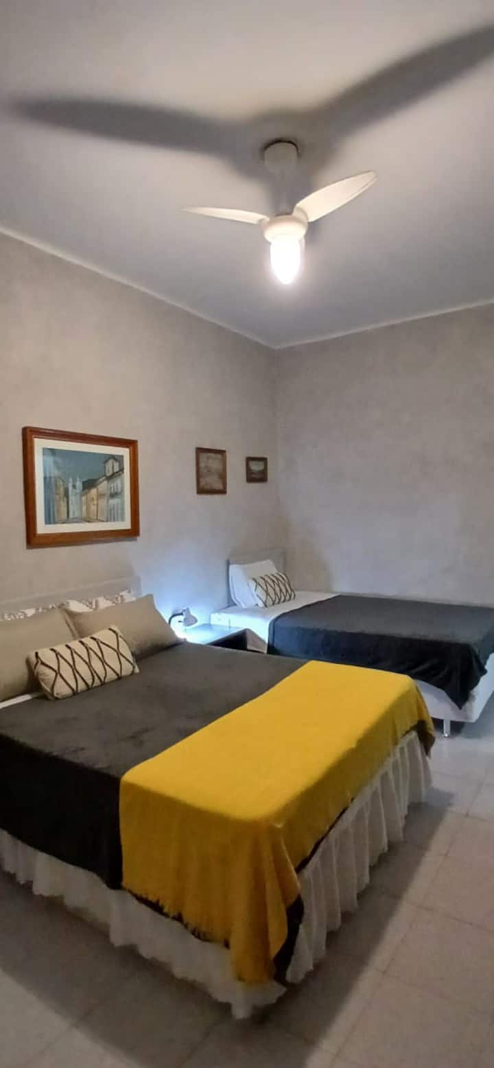 Apê Na Praia Copacabana, Perto De Ipanema Arpoador - Ipanema
