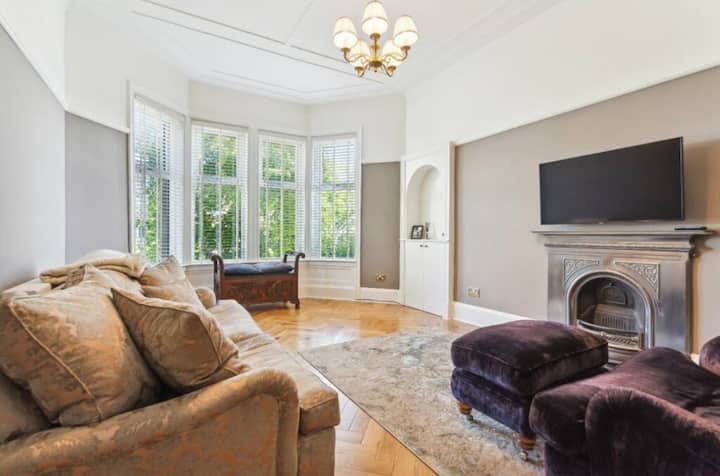 Stylish Broomhill Tenement - 1 Bed - Glasgow