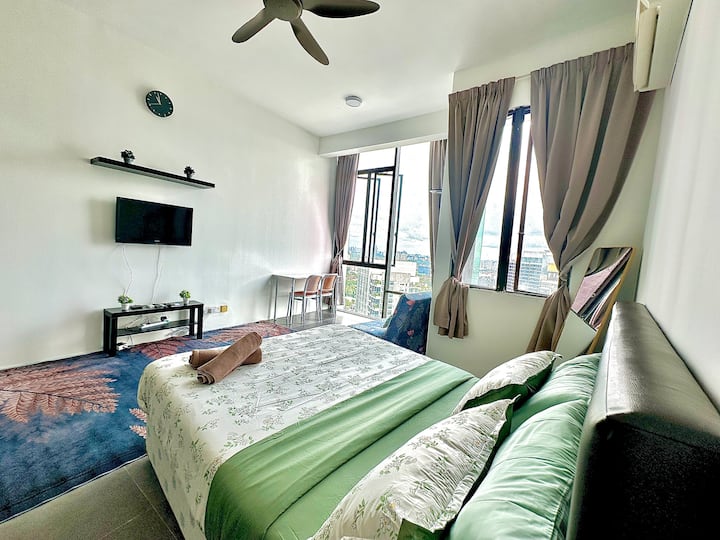 Naturaa @ Empire Damansara • Free Netflix&wi-fi! - Petaling Jaya