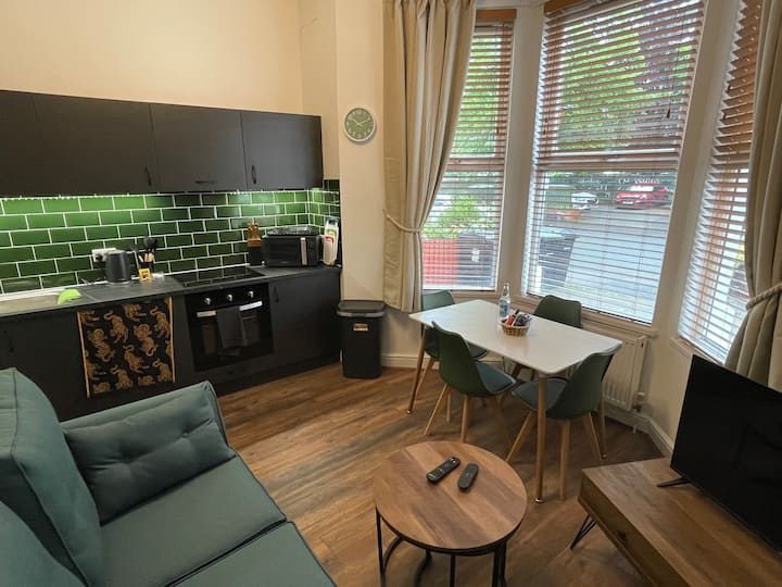 Flat 1, 297 Gillott Road, B16 0rt - Harborne - Birmingham