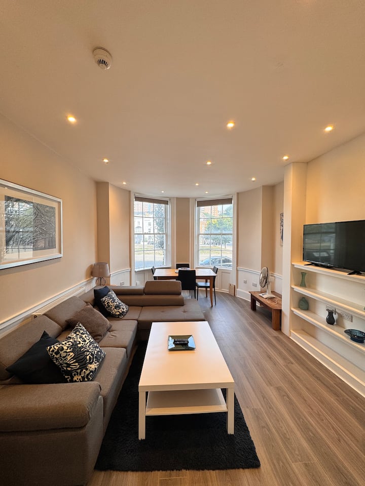 Beautiful Flat In City Centre - Free Parking - 布萊頓