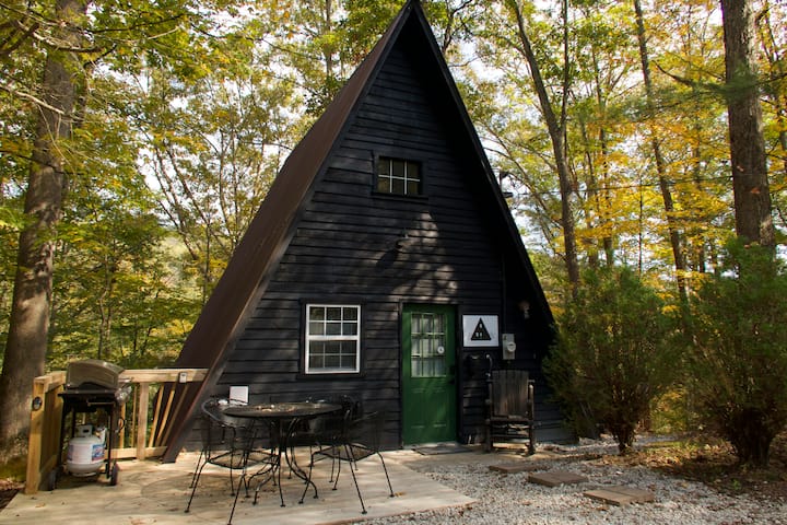 On The Rocks At The Ridge - Slade, KY