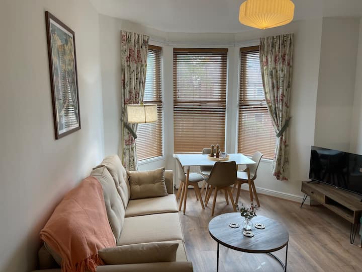 Flat 3, 297 Gillot Road, B16 0rt - Birmingham