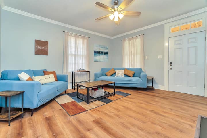 *The Rustic Haven Hideout Near Downtown* - Montgomery, AL