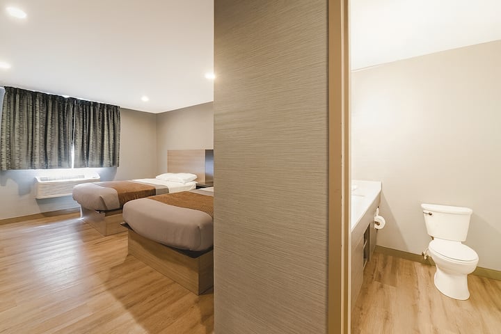 Affordable Accommodation Near Capron Park Zoo! - Foxborough, MA