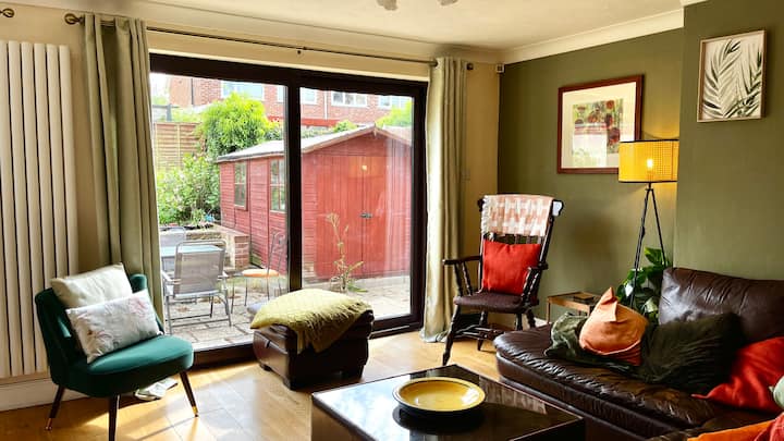 Large 4 Bed House, Central With Parking - Wallingford