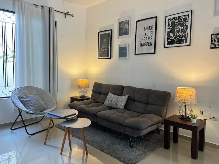 Tu Casa En Mérida: Cómoda Y Bien Ubicada - Mérida