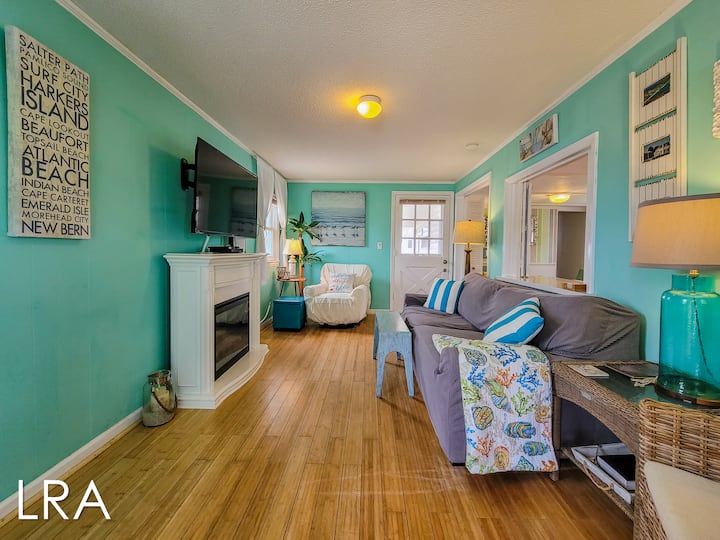 The Cottage - 2 Br Beach Bungalow Near Nightlife! - 瑟夫城
