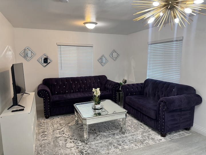 Brand New House In Downey Ca - Norwalk, CA