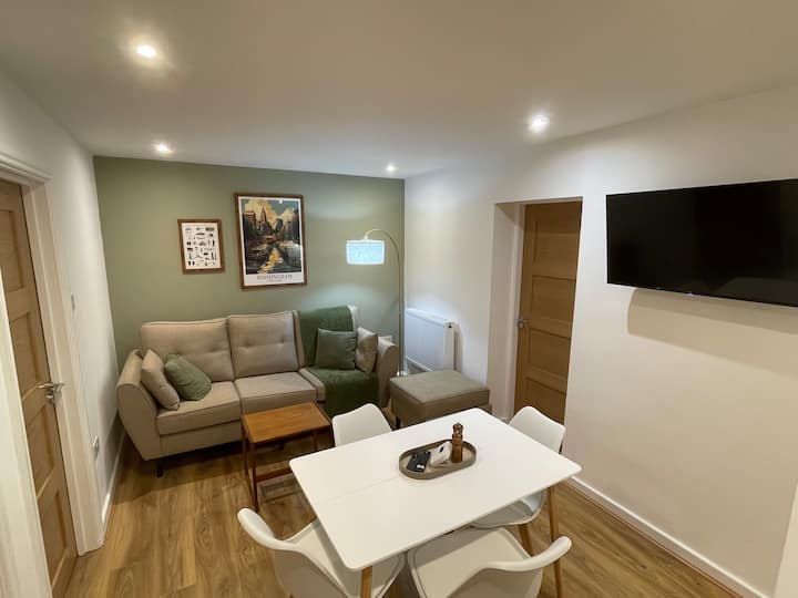Flat 2b, Gillott Road, B16 0rt - Birmingham