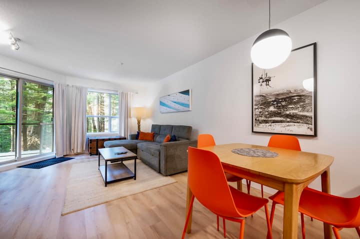 Slopeside Retreat Large 1 Bdrm With Pool/hot Tub - 威士拿