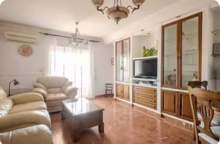 Small Double Room In An Almoradi Apartment - Catral