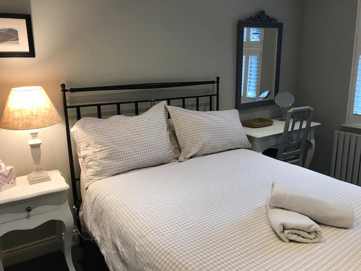 Battersea Park Comfortable Single Room No 1 - London