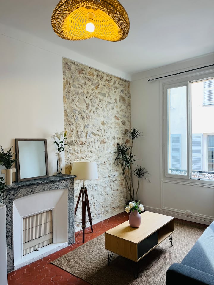 En Plein Coeur Du Vieil Antibes - Juan les Pins