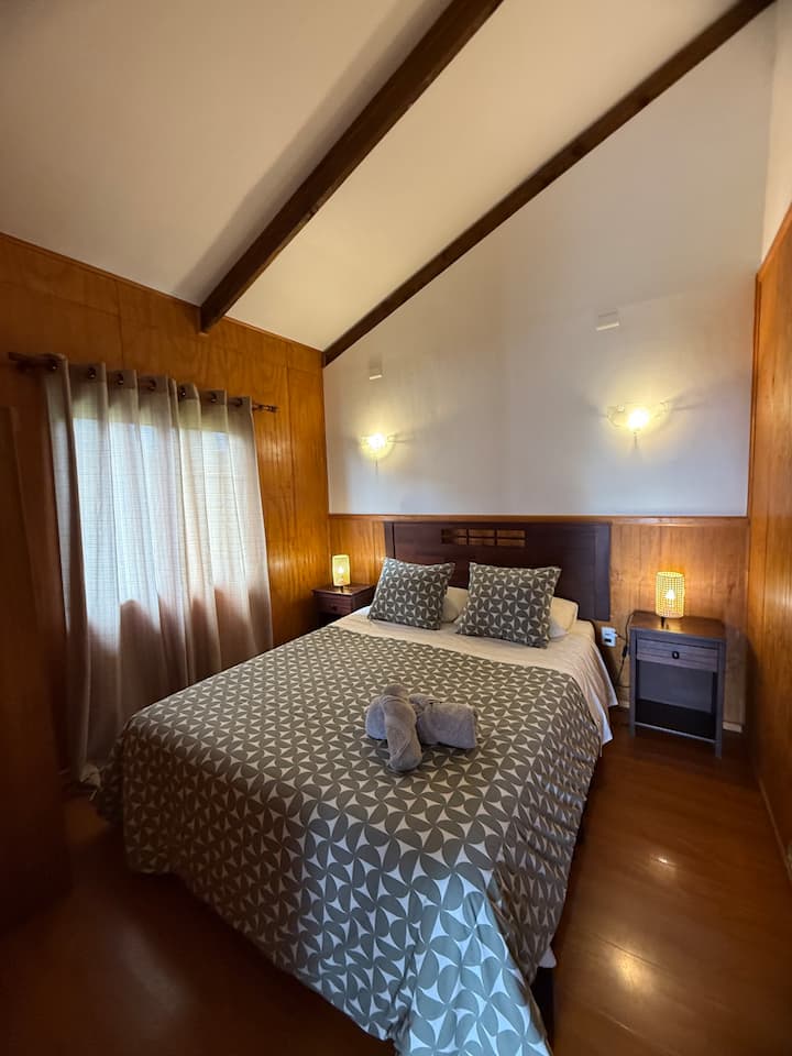 Cabaña Mana Make Make Para 4 Pax Vista Al Jardin - Isla de Pascua