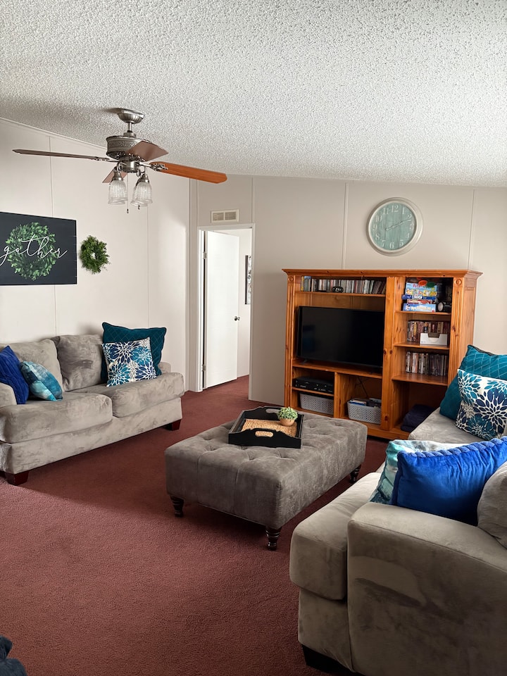 The Lake Joy House - Bonaire, GA