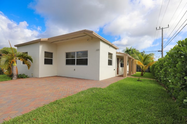 Home Away From Home - Miami Gardens, FL