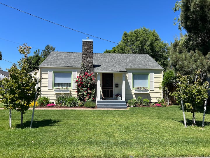 The Arbor House In Downtown Redmond - Redmond, OR