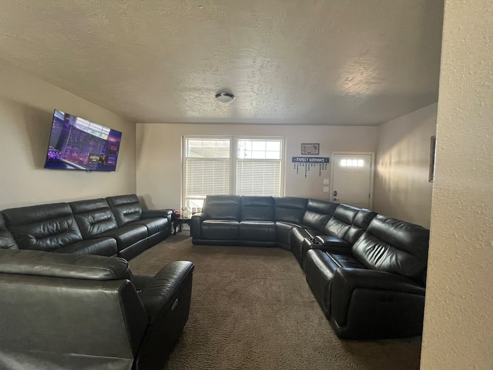 Lake House, Beach, 4 Kayak, 1 K, 3 Q, 2 Full Beds - Preston, ID