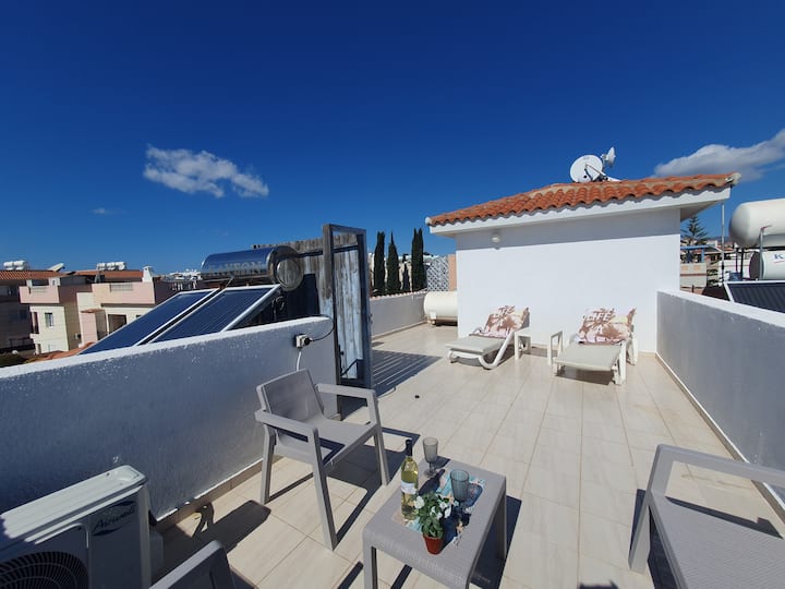 Iris - Spacious House With Pool Close To Harbour - Pafos