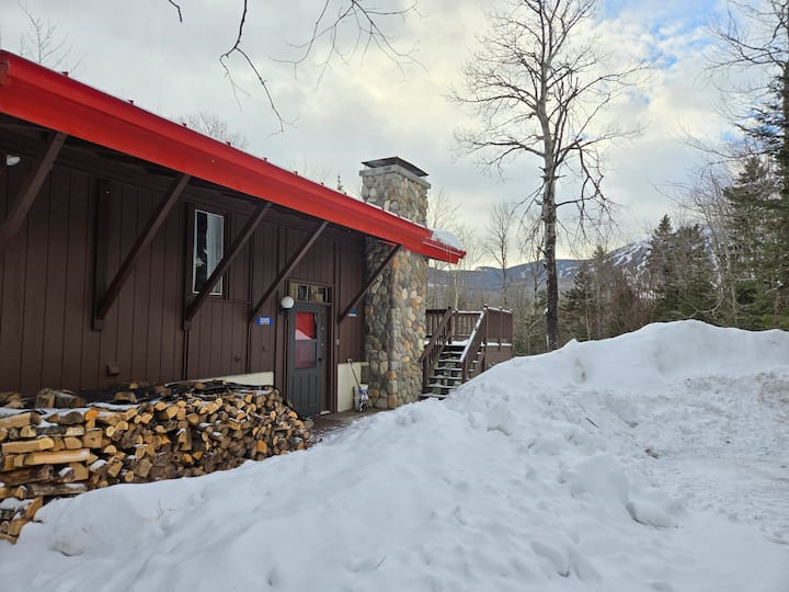 Great For Large Groups Ready To Explore The Mtns! - Carrabassett Valley, ME
