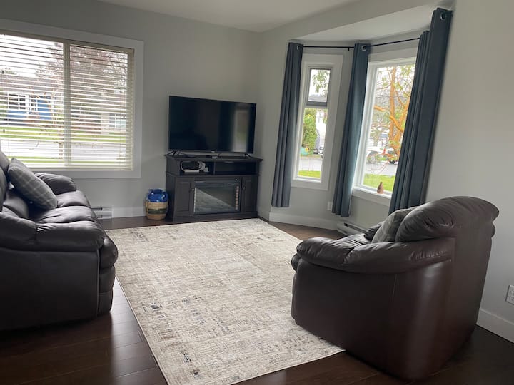 Jenny’s Hide-away - Sidney