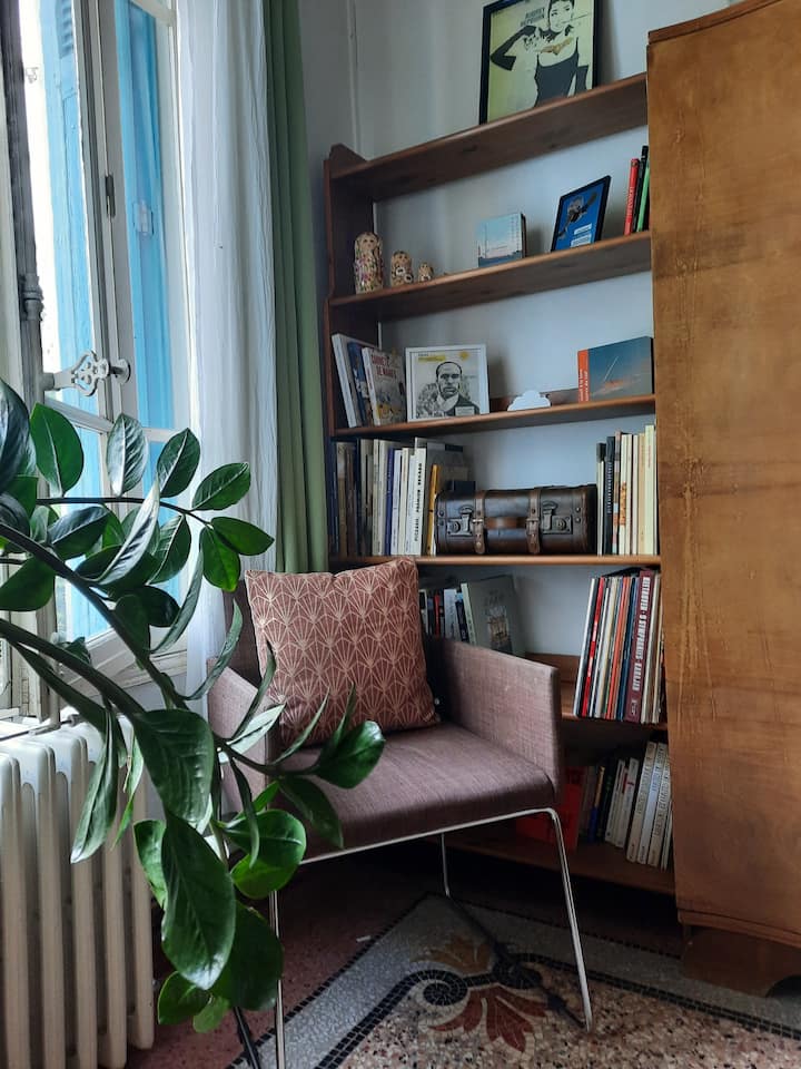 Maison Familiale Avec Jardin - Nîmes