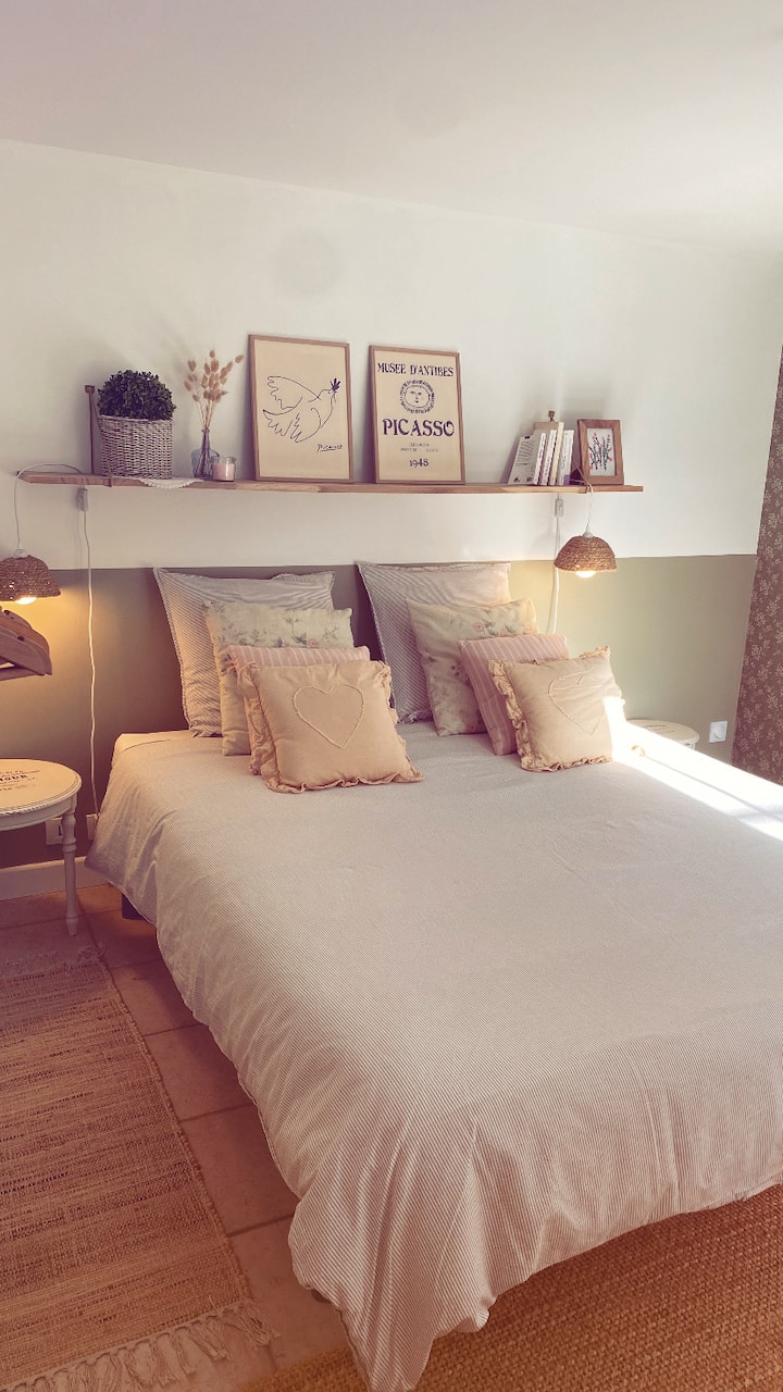 Chambre Ernestine - à La Bardonnière - Puy Du Fou - Pouzauges