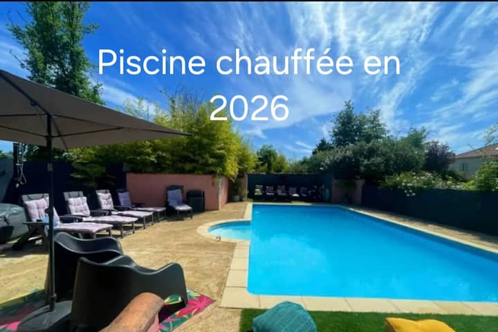 Grange Charmante Piscine Chauffée 5x10 7chs/7sdb - France
