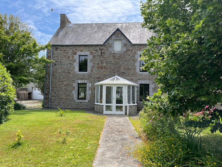 Maison En Pierre - Gouville-sur-Mer