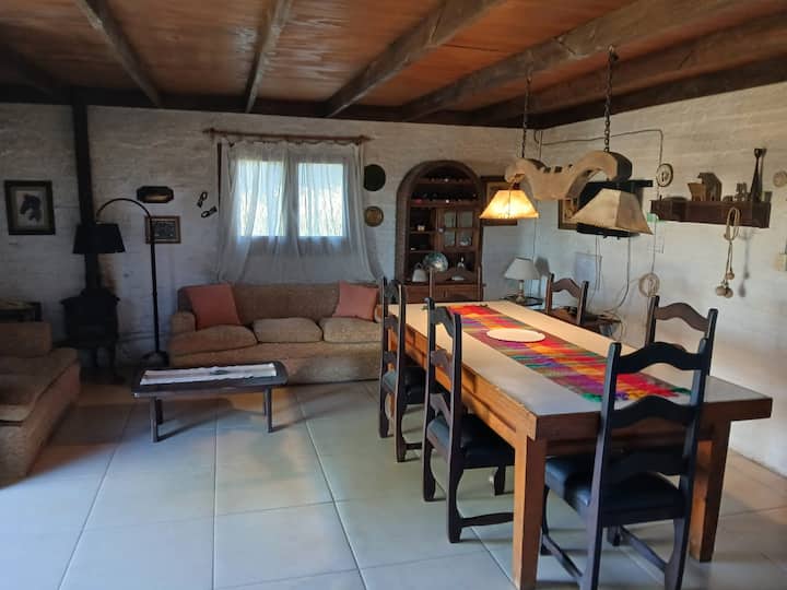 Casa En Campo Costa Río Negro A 15 Km. De P Toros