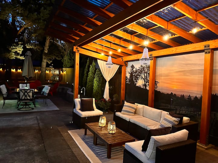 Walk Score 99•outdoor Oasis•swing•bbq•shower•wifi - Dundee