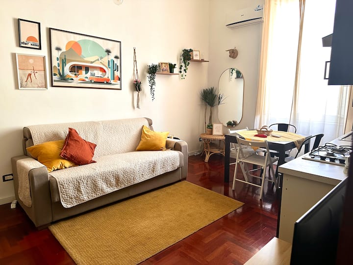 Desert Suite – Minimal, Calda E Rilassante - Napoli